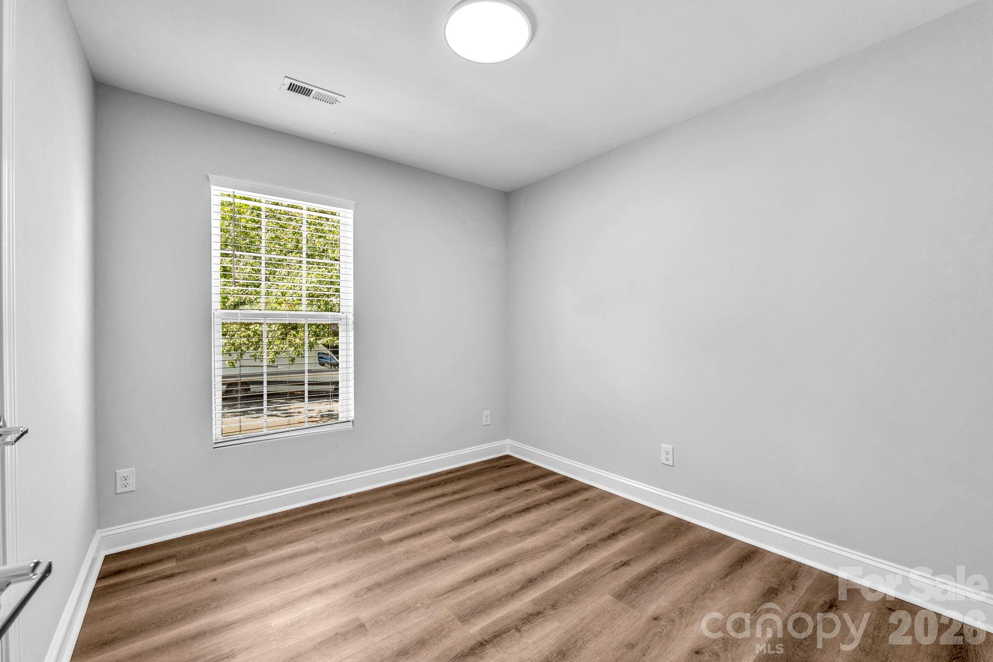 1426 Fontana Avenue, Charlotte, NC - photo 32 of 41