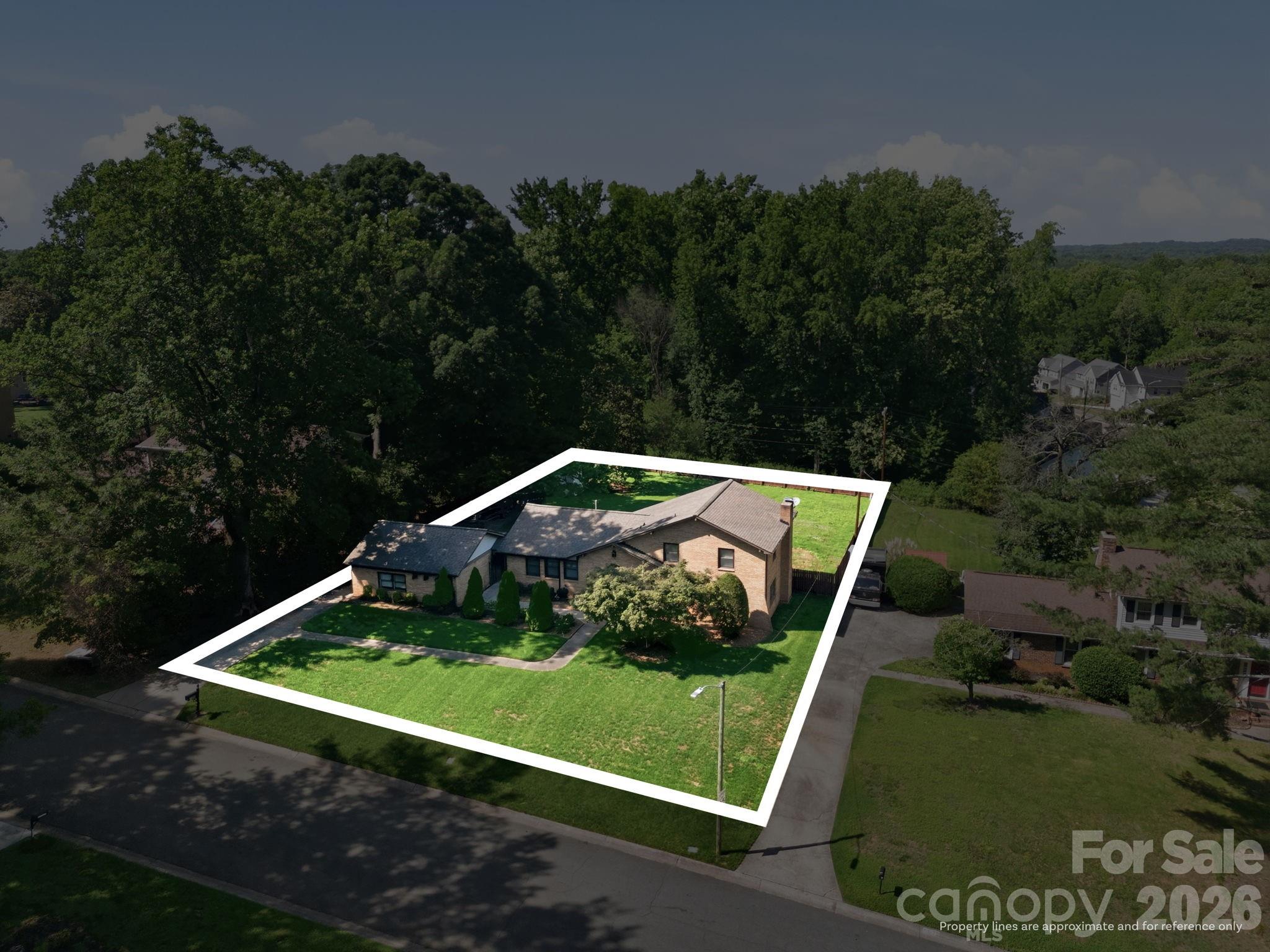 Photo 27 of 6621 Fair Lawn Road, Charlotte, NC