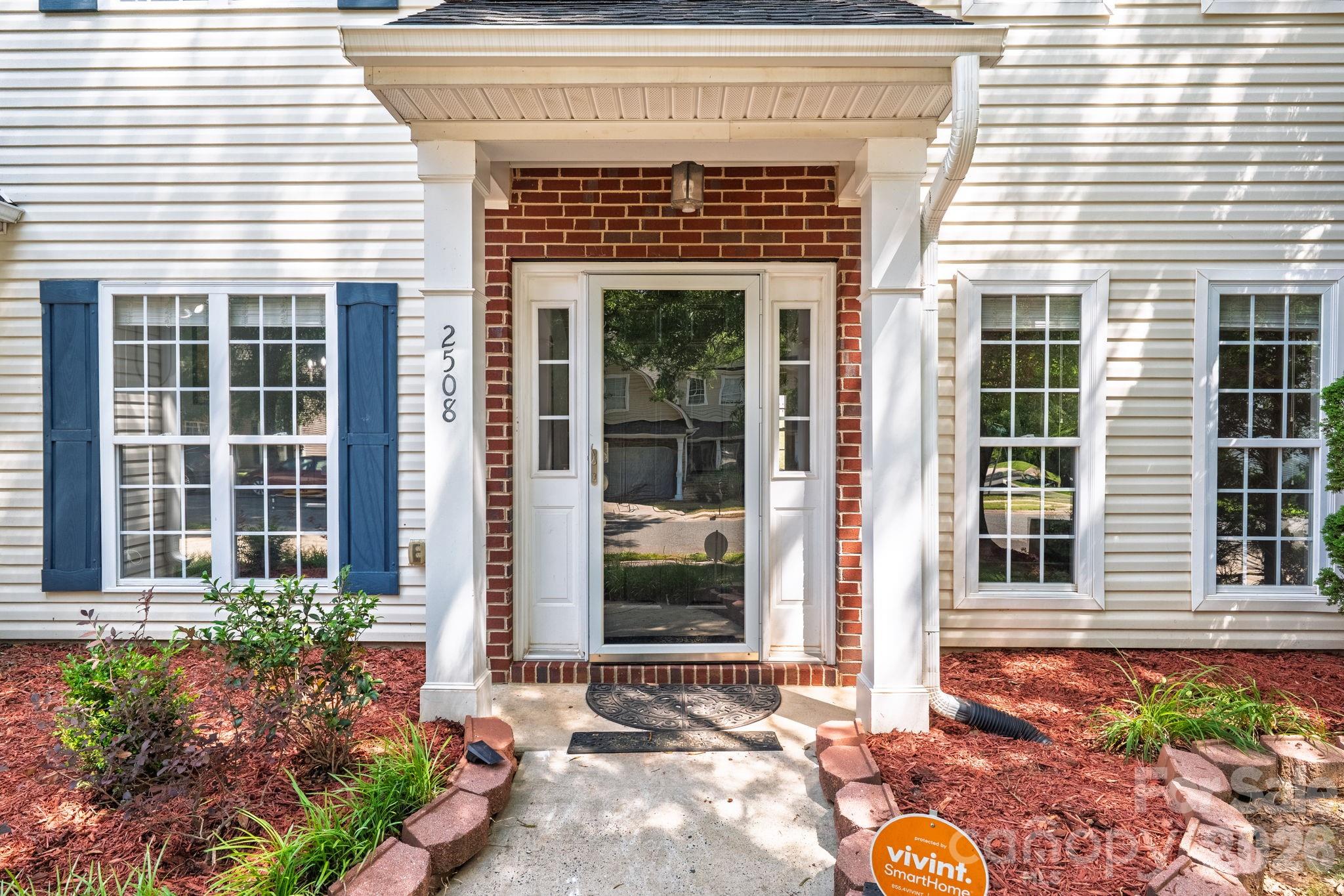 Photo 5 of 2508 OAKDALE CREEK Lane17, Charlotte, NC
