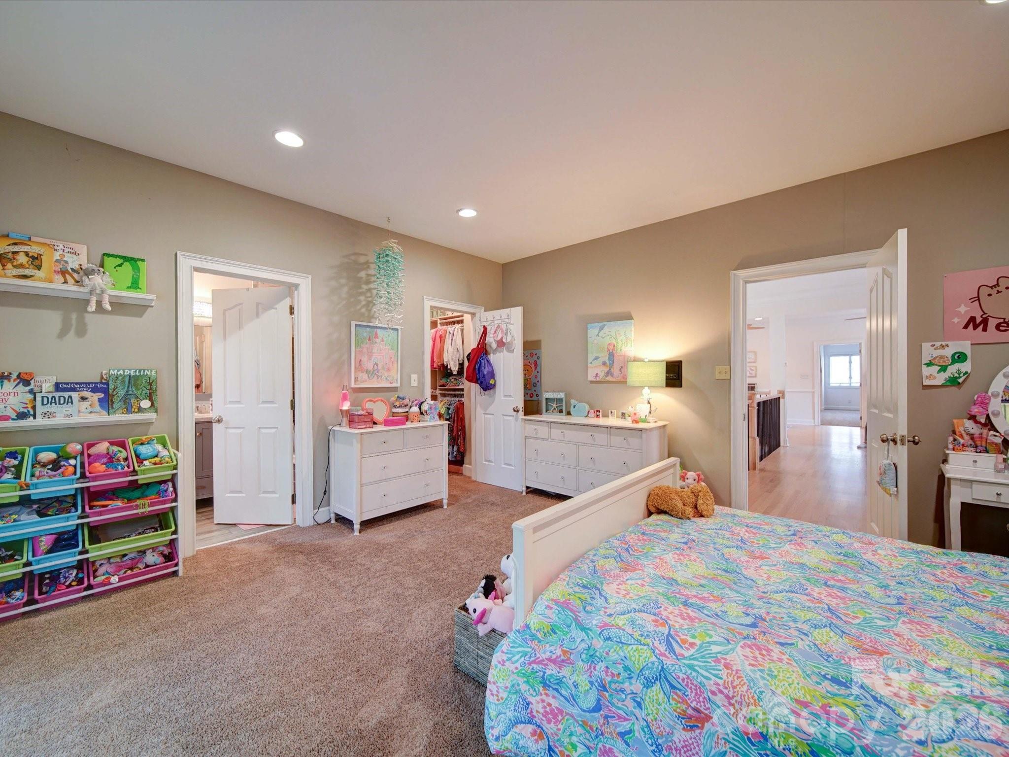 Photo 37 of 15708 Eagleview Drive, Charlotte, NC