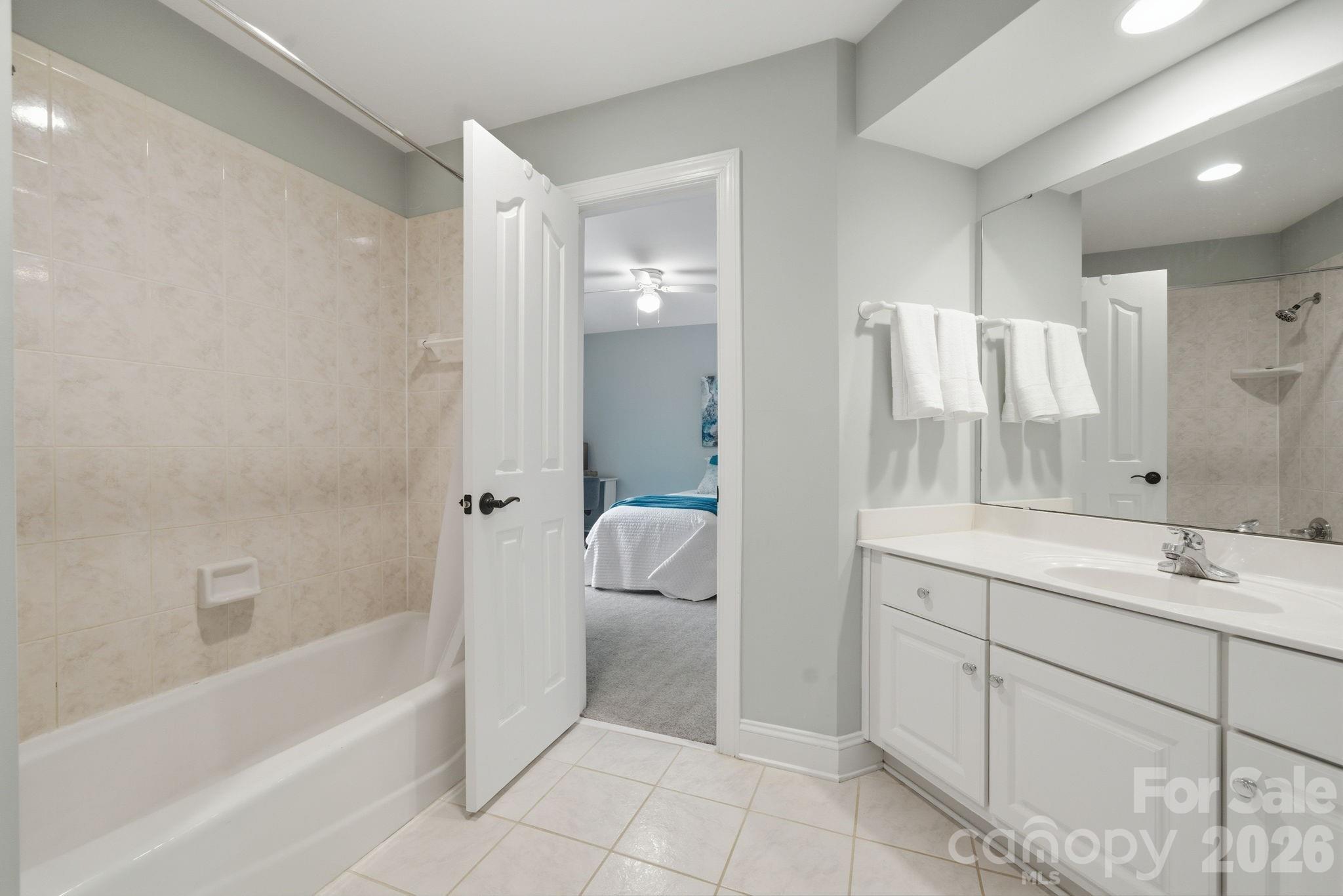 Photo 26 of 11924 Shoal Creek Court, Charlotte, NC