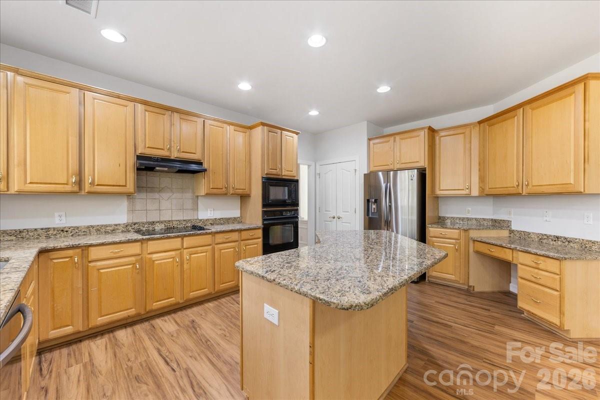 Photo 13 of 11143 Knight Castle Drive20, Charlotte, NC