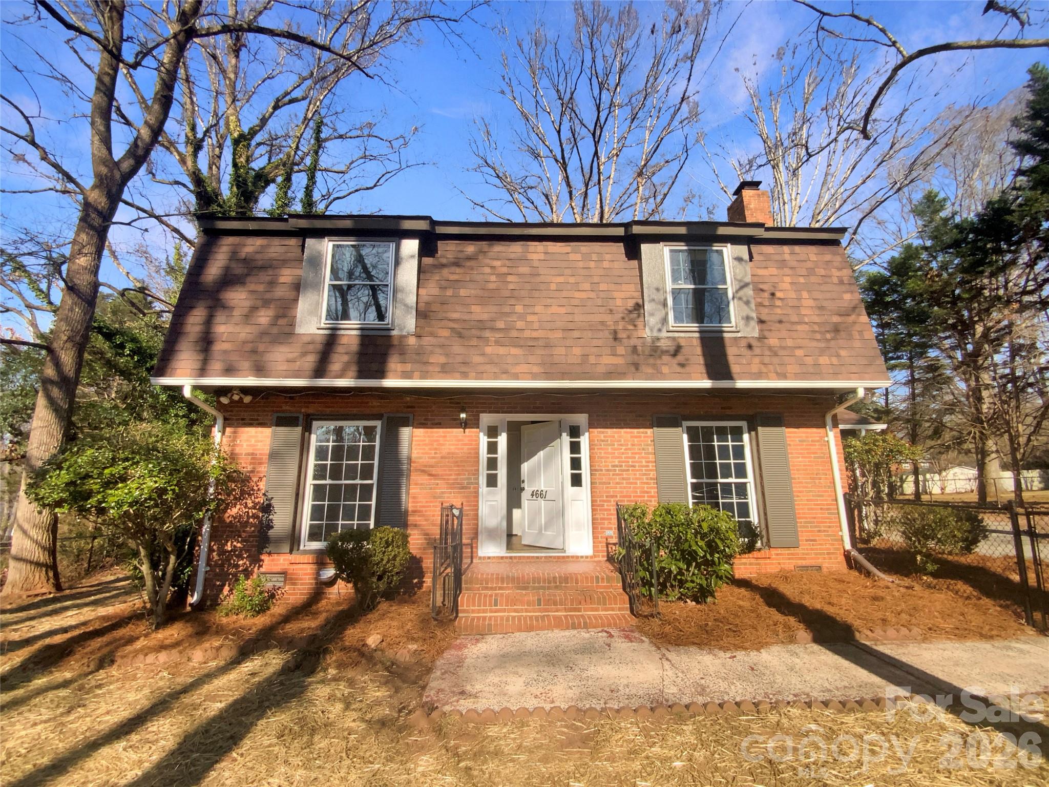 Home for sale at 4661 Easthaven Drive, Charlotte, NC — photo 1 of 26