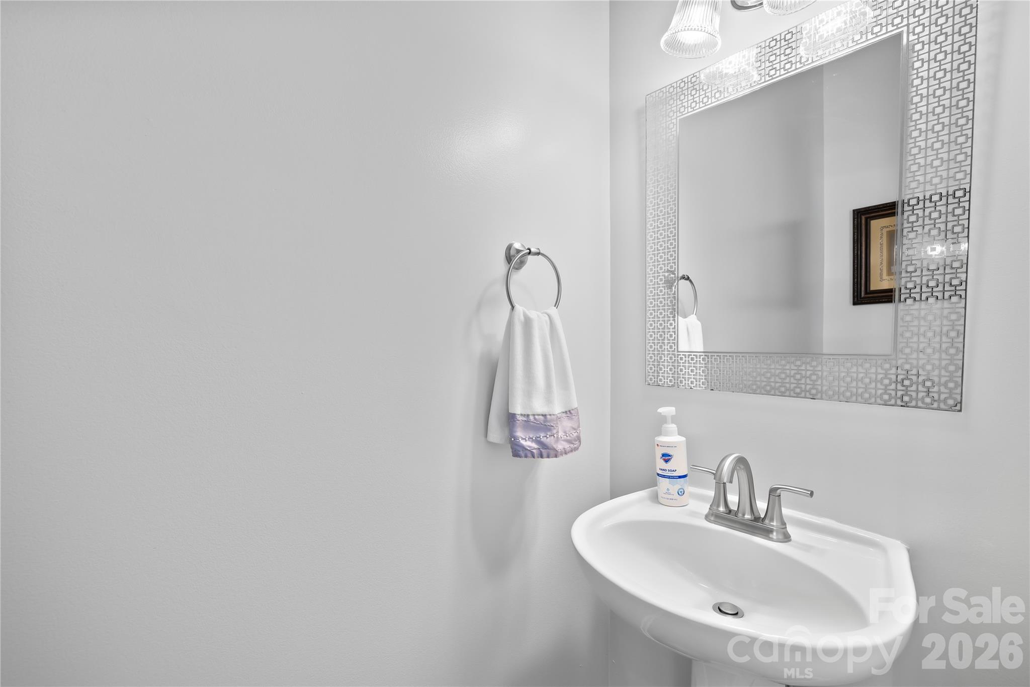 Photo 18 of 8719 Fieldcroft Drive, Charlotte, NC