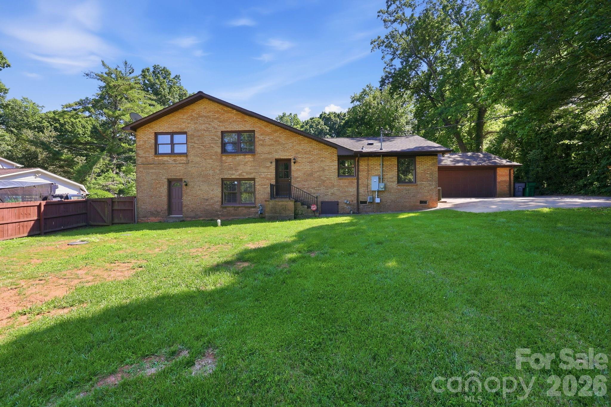 Photo 26 of 6621 Fair Lawn Road, Charlotte, NC