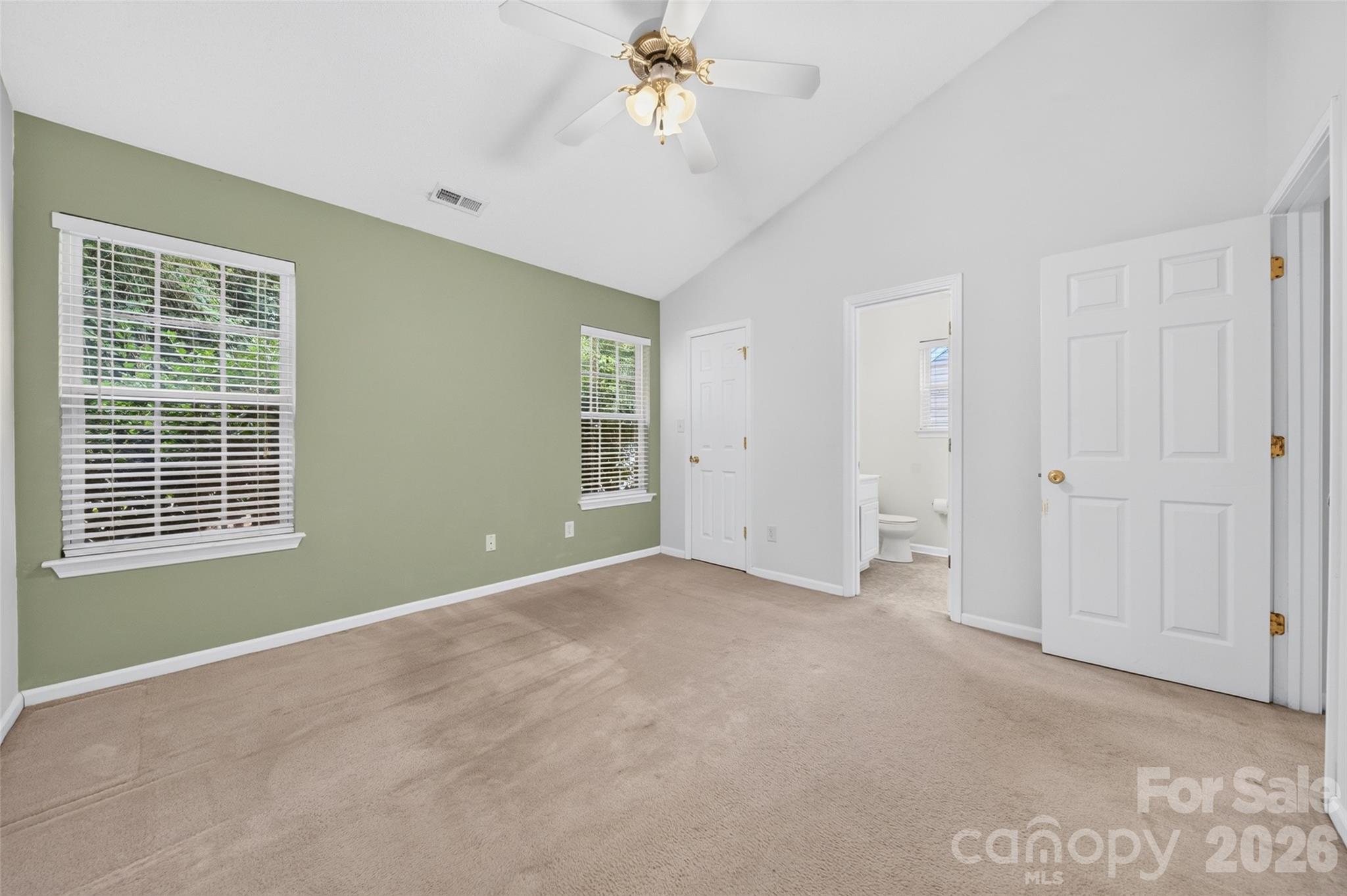 Home for sale at 4627 Victory Lane, Charlotte, NC — photo 7 of 39