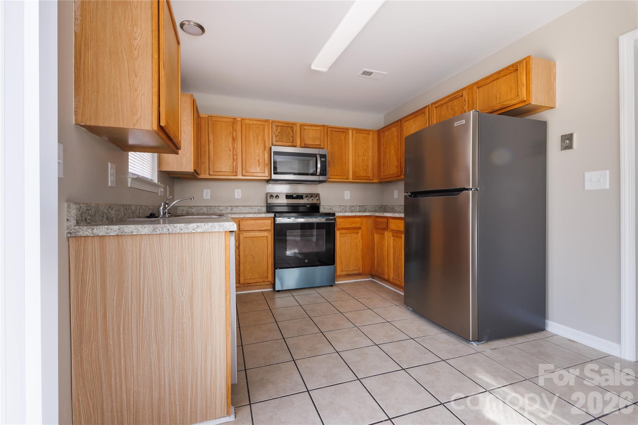 Photo 4 of 7111 RUMPLE Road, Charlotte, NC