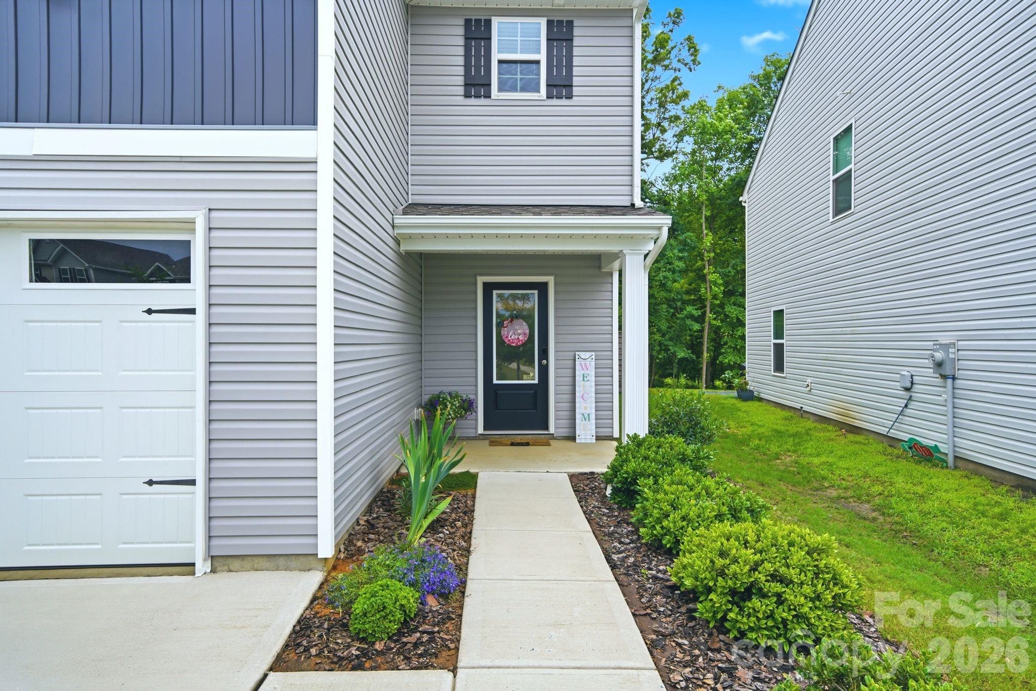 Photo 4 of 565 Hawley Street, Charlotte, NC