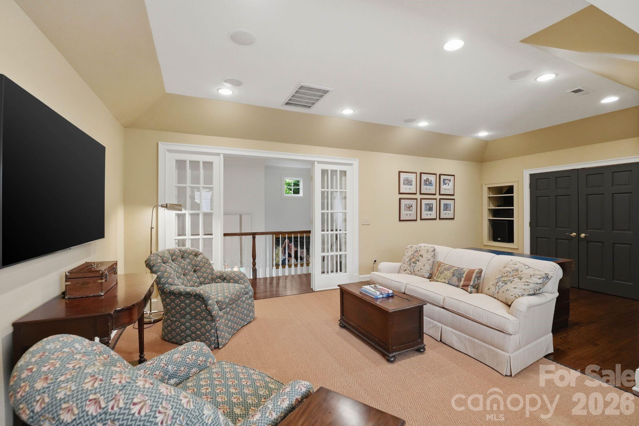 Photo 32 of 2618 Sheffield Crescent Court, Charlotte, NC