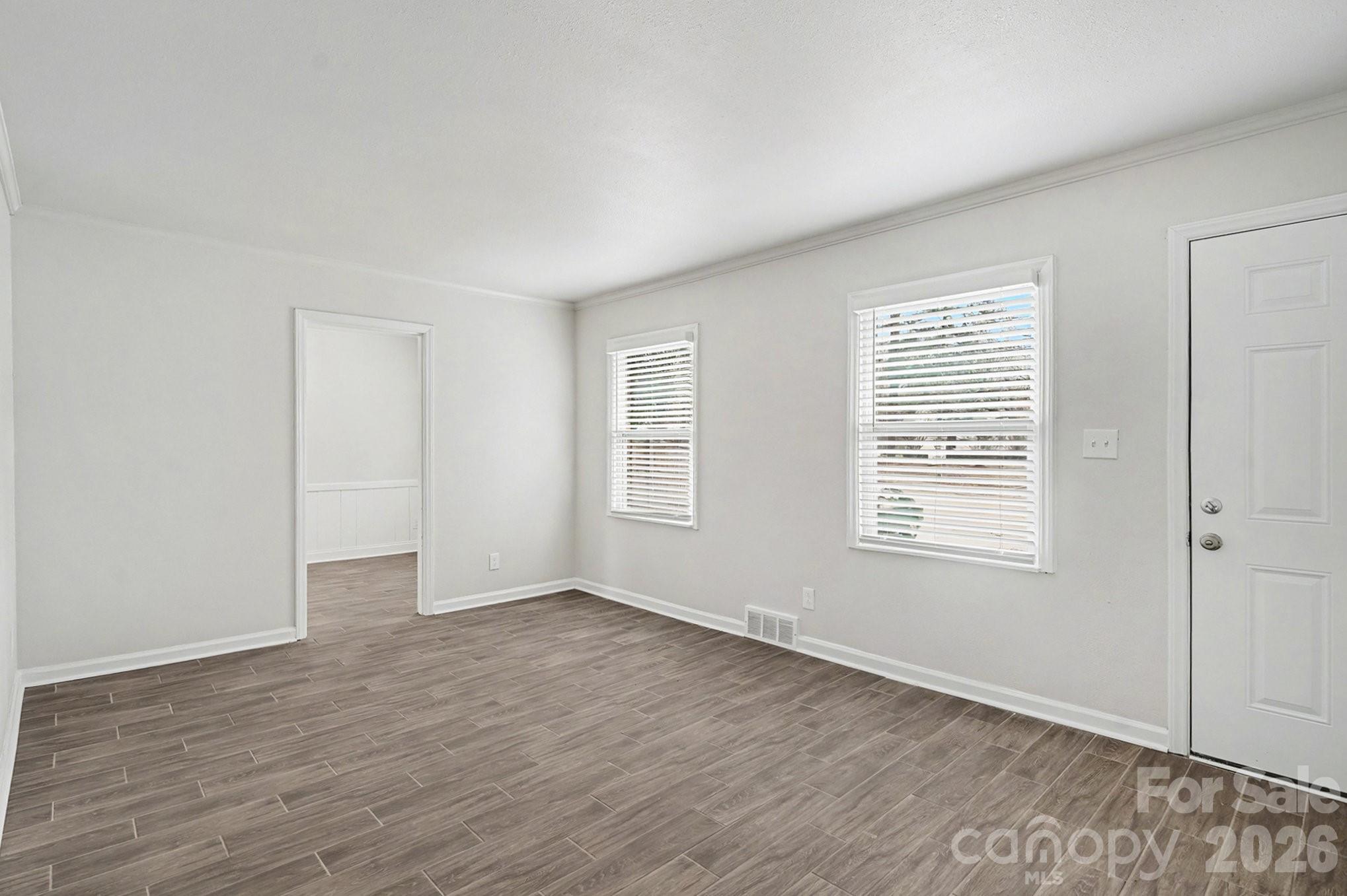 3431 Shamrock Drive, Charlotte, NC - photo 5 of 27