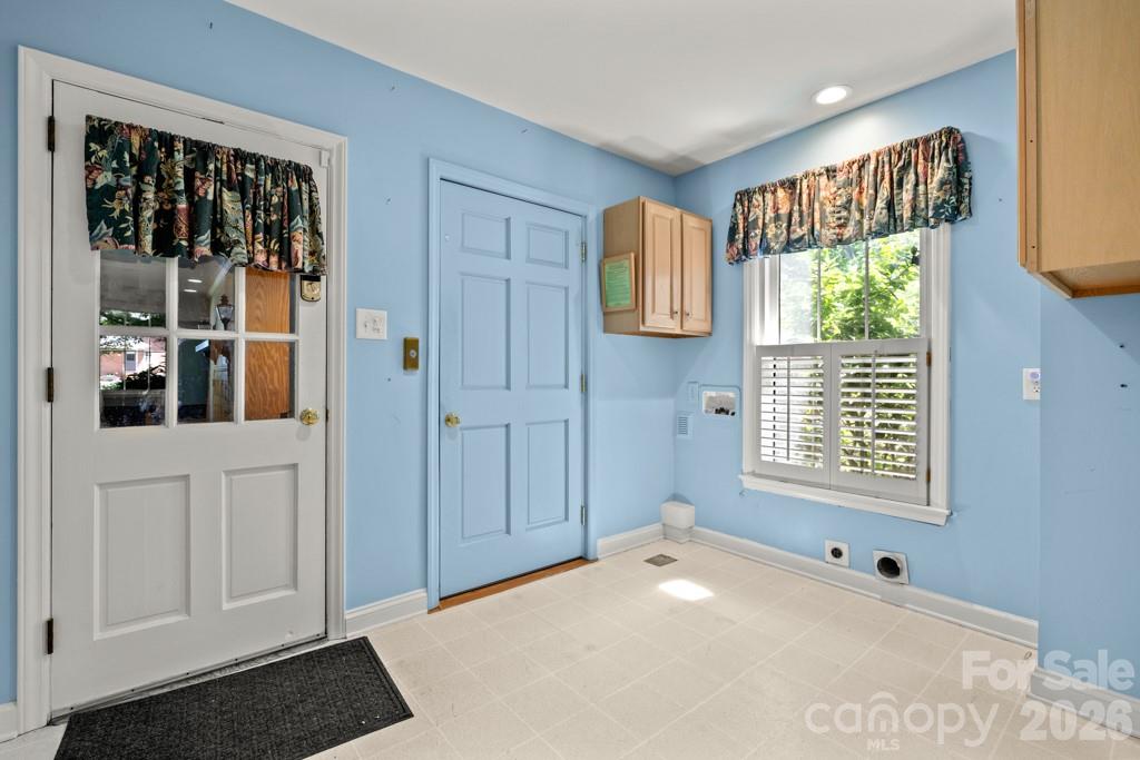 Photo 24 of 5335 Lansing Drive, Charlotte, NC