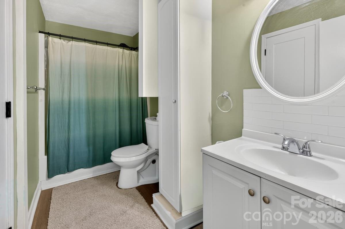 7811 Heatherdale Court, Charlotte, NC - photo 4 of 12