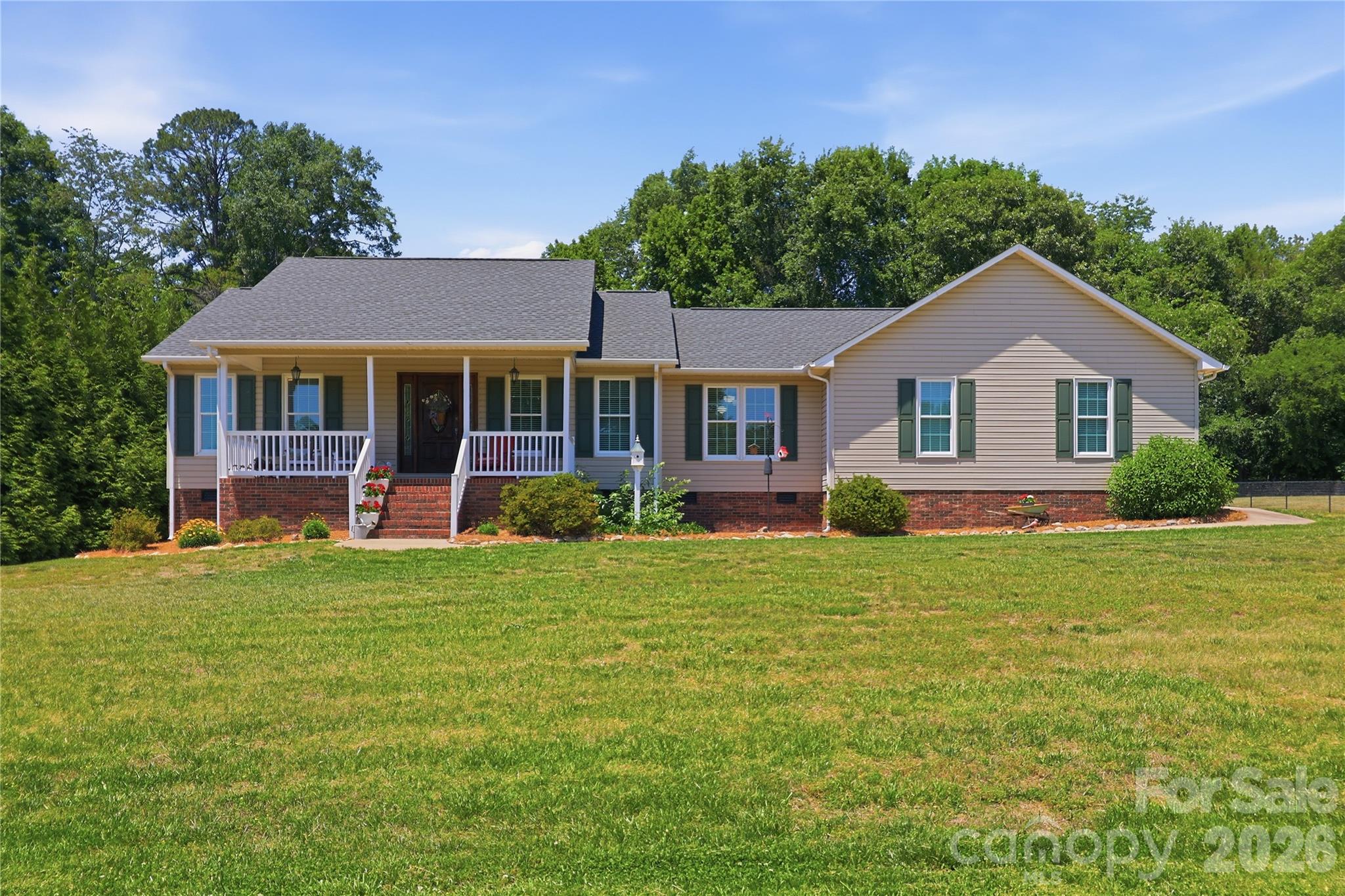 209 Silver Creek Lane, Shelby, NC - photo 2 of 39