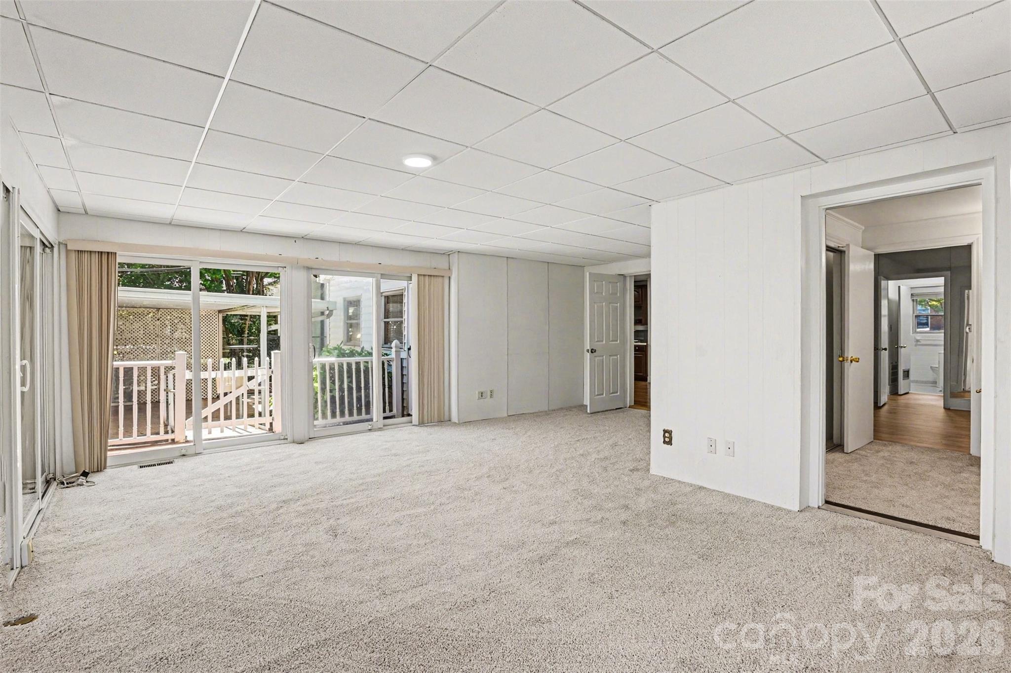 Photo 17 of 955 Hickory Nut Street, Charlotte, NC
