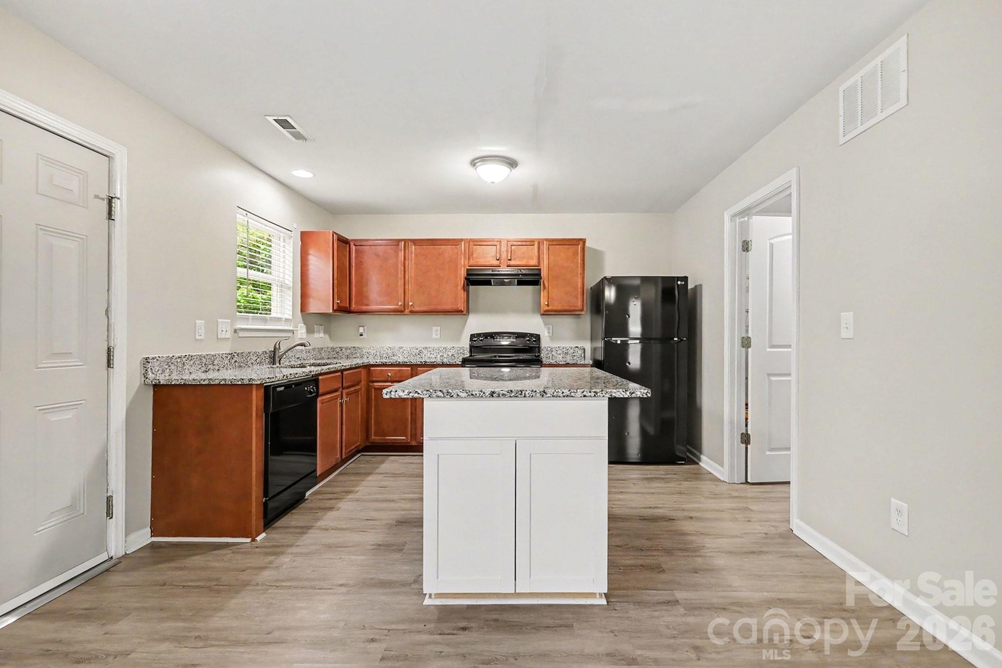 Photo 6 of 6532 Pennacook Drive, Charlotte, NC