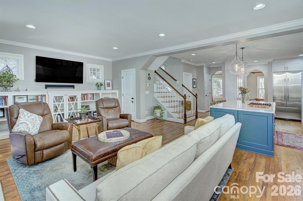 Photo 3 of 1825 Lombardy Circle, Charlotte, NC
