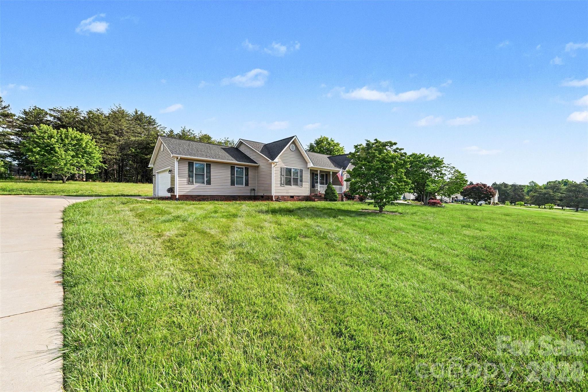 Photo 4 of 173 Alpine Circle, Statesville, NC