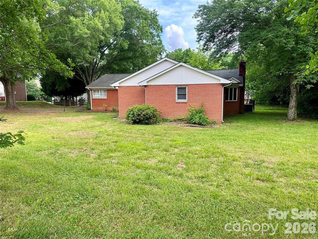 Photo 4 of 10100 Sam Furr Road, Huntersville, NC