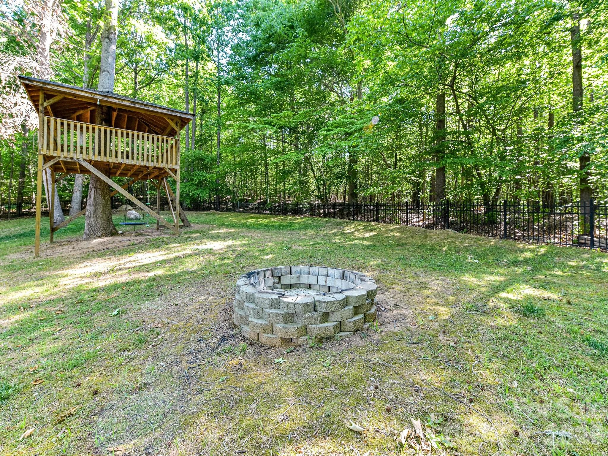 4510 Granite Hill Drive, Davidson, NC - photo 43 of 47