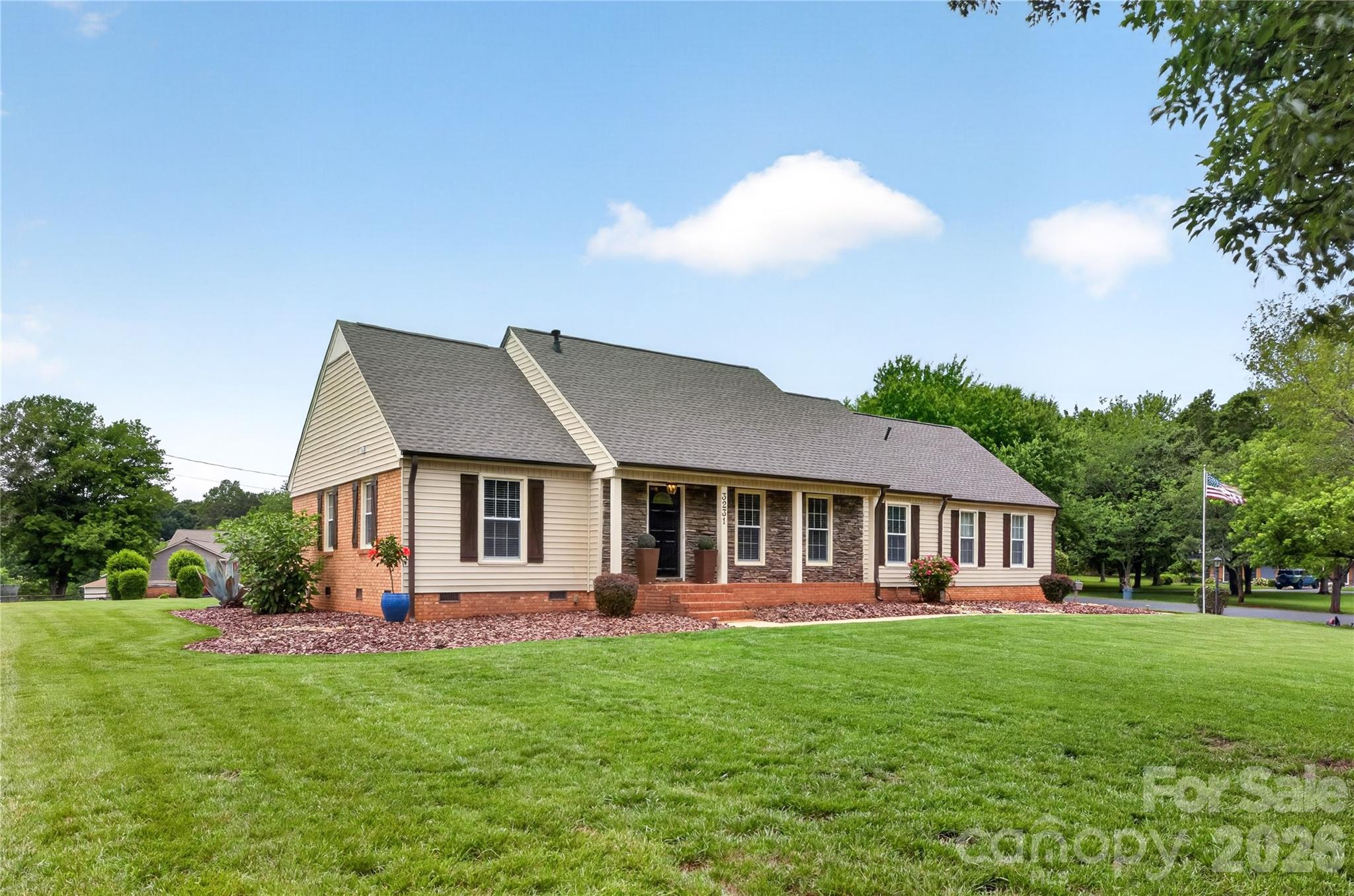Photo 3 of 3231 Windrow Lane, Matthews, NC