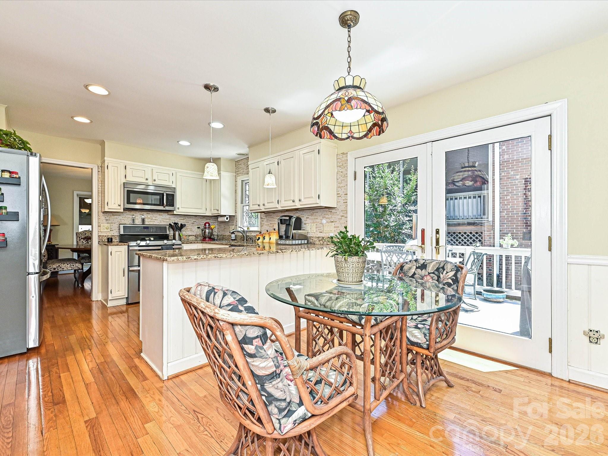 Photo 17 of 5203 Rustlewood Lane, Charlotte, NC