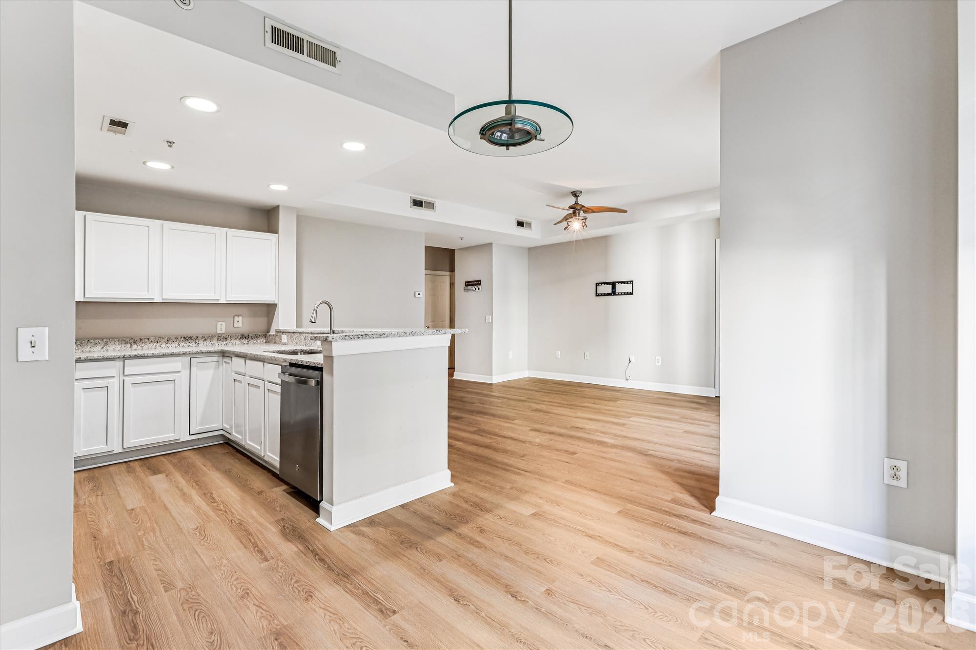 Photo 16 of 718 W Trade Street302, Charlotte, NC
