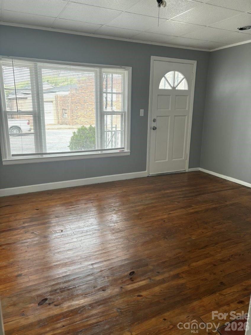 Photo 2 of 1025 Gaston Avenue, Gastonia, NC
