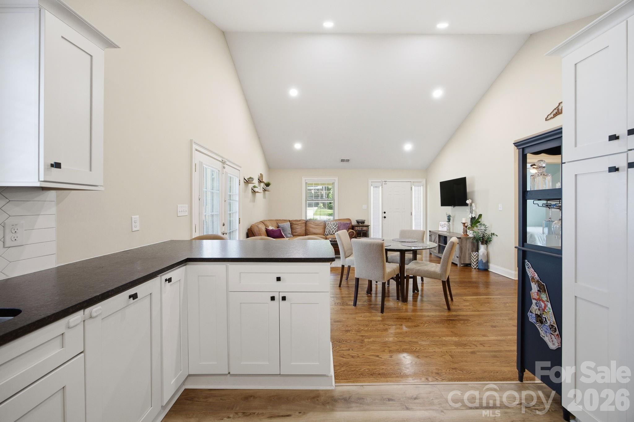 Photo 31 of 1742 Dunkirk Drive, Charlotte, NC