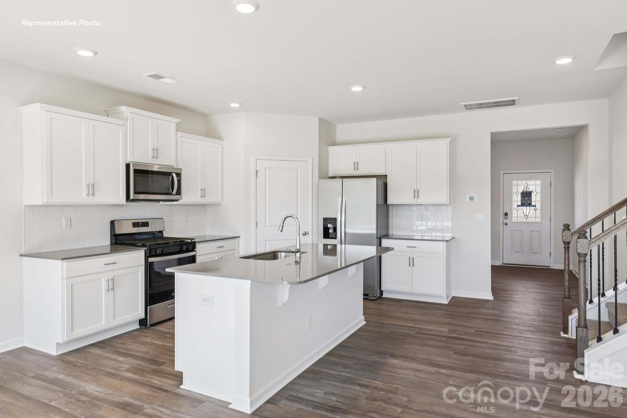 Photo 5 of 5131 Shallow Brook Drive, Charlotte, NC
