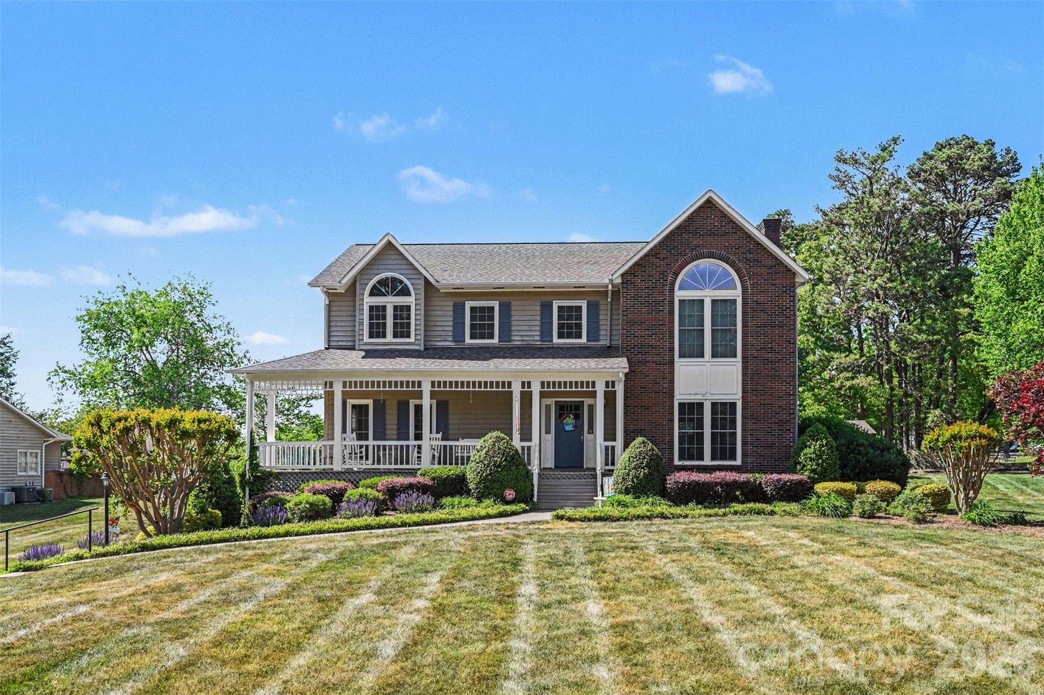 4051 Pinecrest Drive NE, Hickory, NC - photo 2 of 42