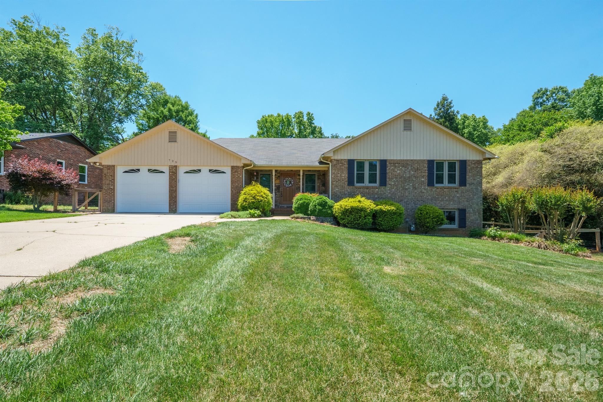Photo 2 of 725 Sunridge Drive18, Lincolnton, NC
