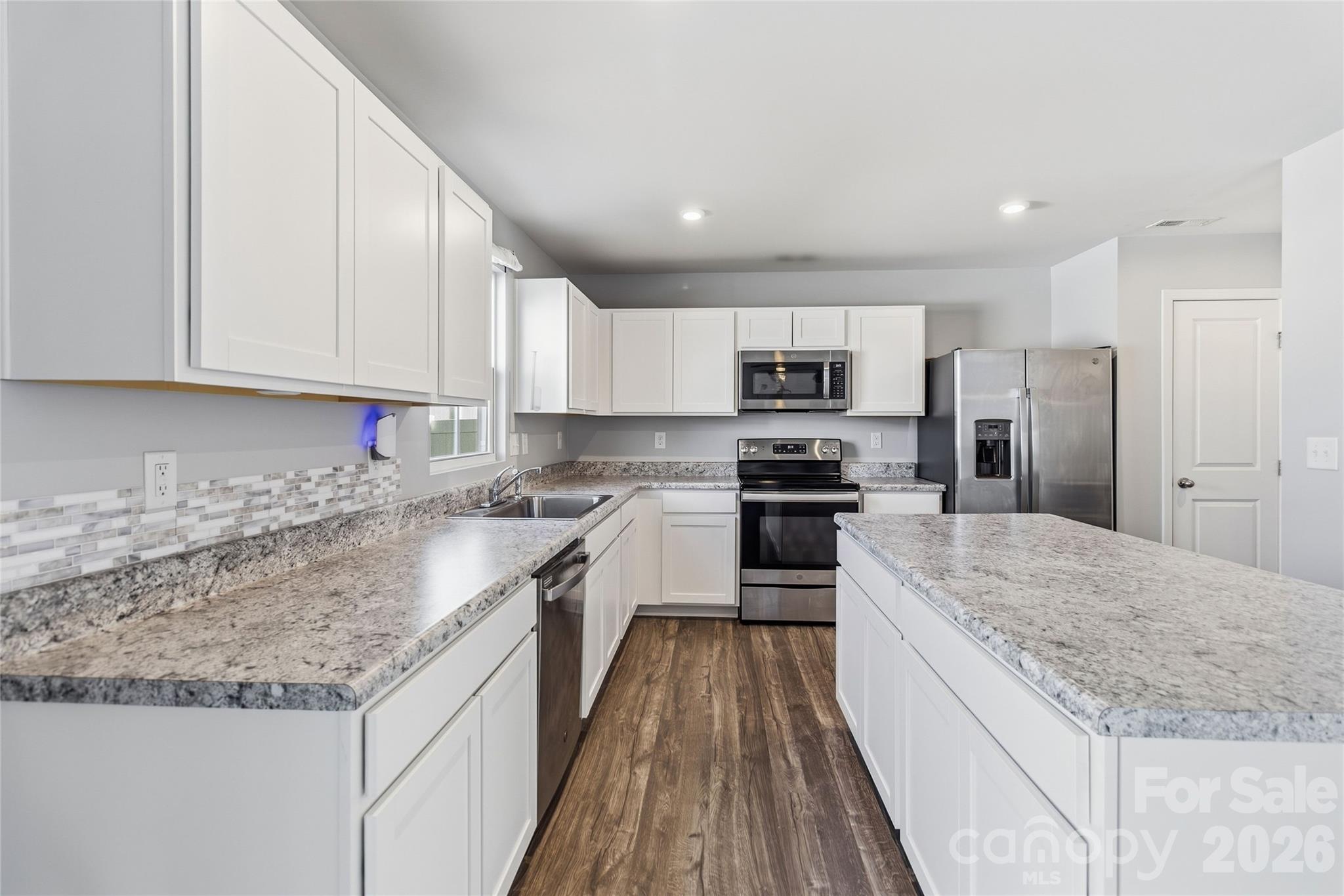 Photo 11 of 5127 Merwyn Avenue, Charlotte, NC