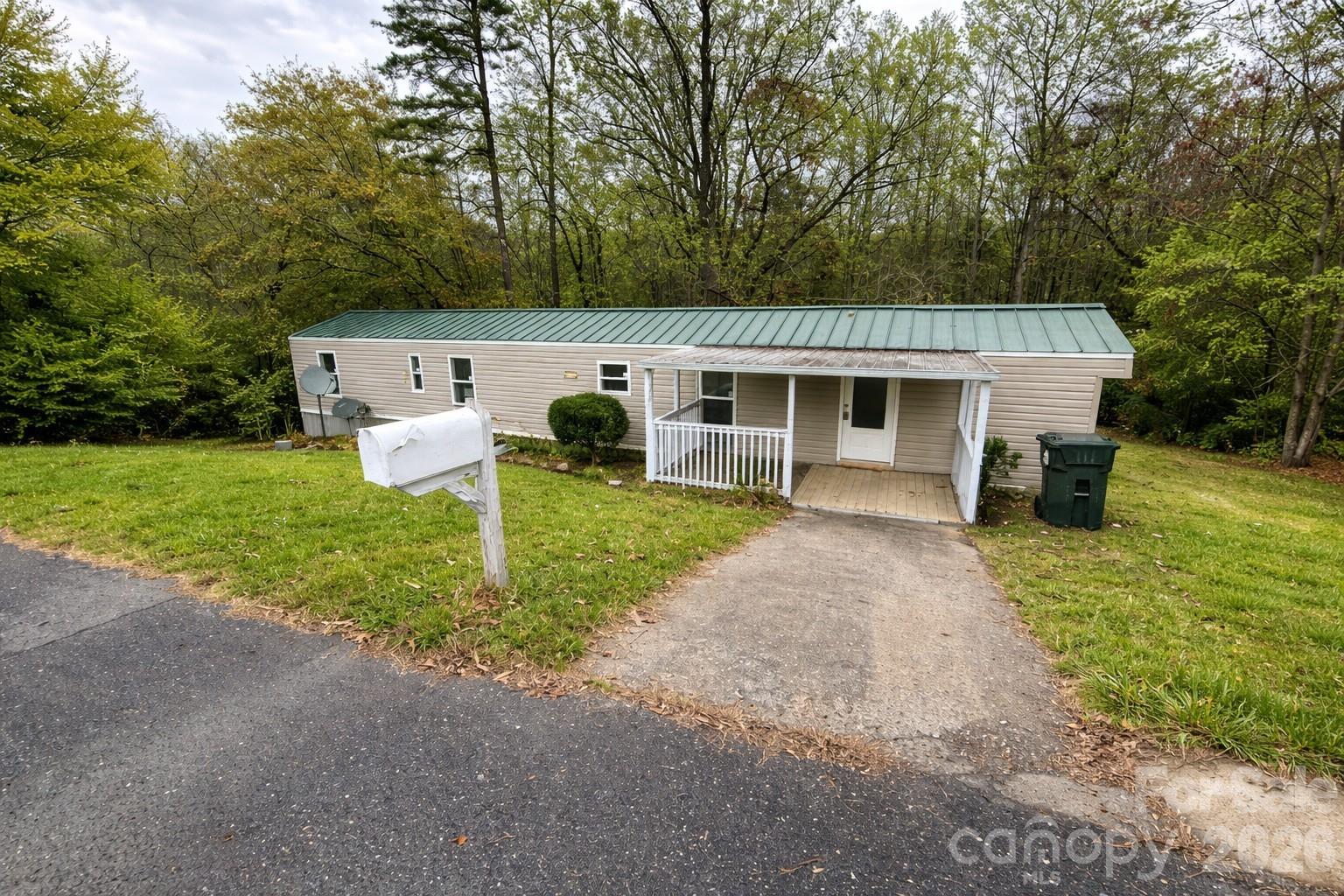 111 Cloverleaf Drive, Clover, SC