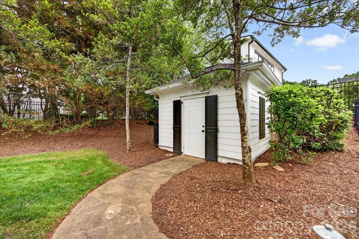 2135 Sharon Avenue, Charlotte, NC - photo 43 of 44