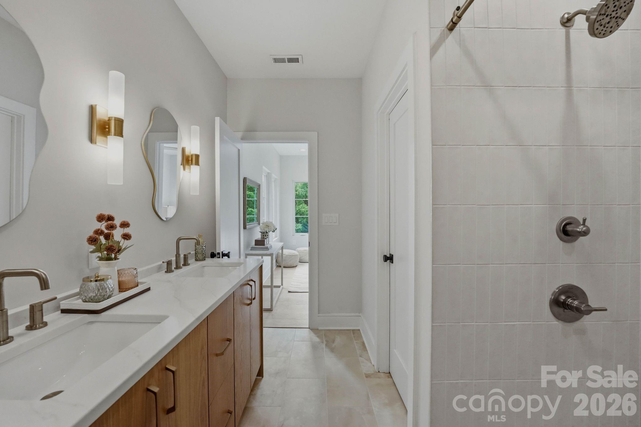Photo 32 of 604 E 16th Street, Charlotte, NC