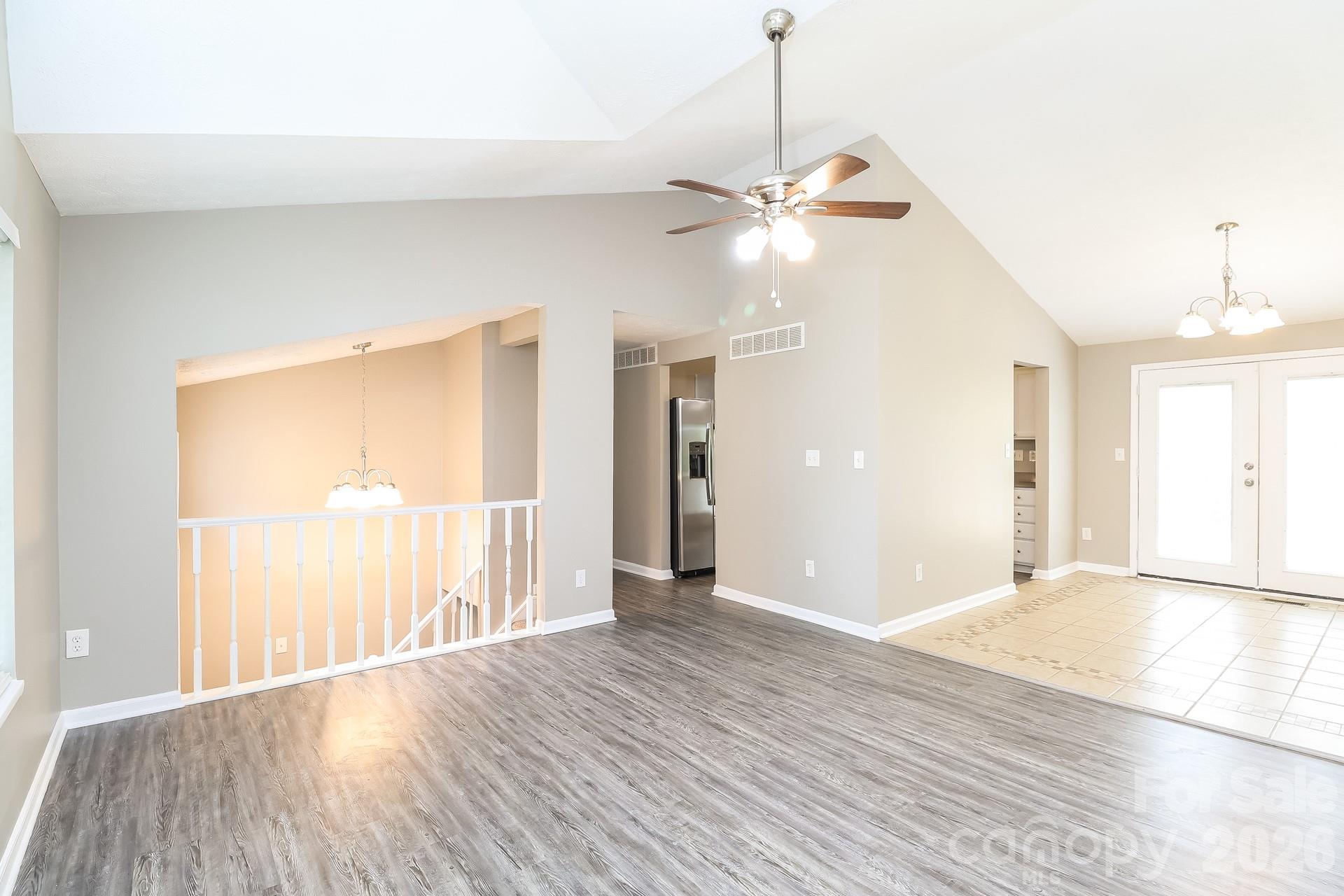 Photo 4 of 9111 Touchstone Lane, Charlotte, NC