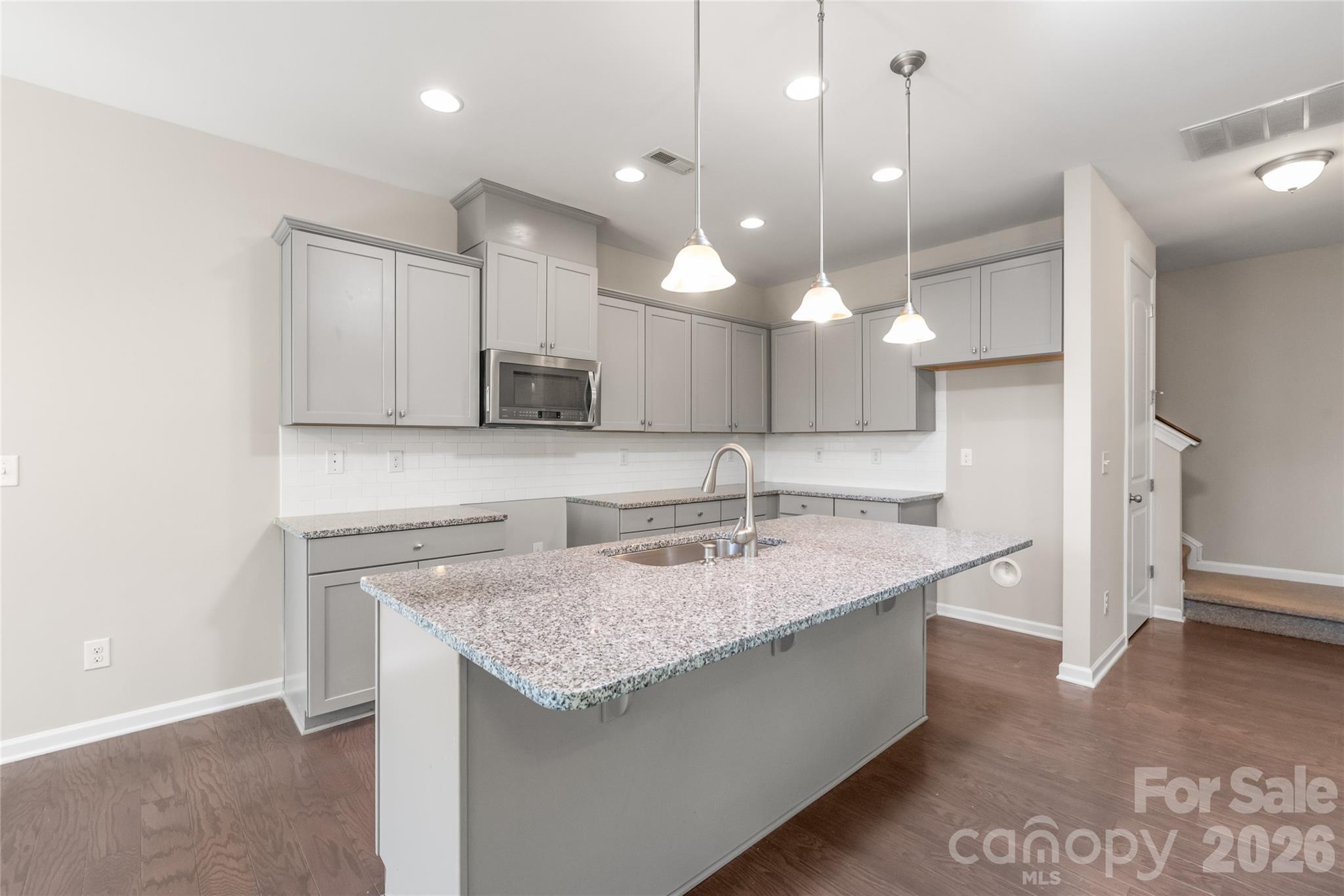 5662 Stonewells Drive, Charlotte, NC - photo 8 of 37