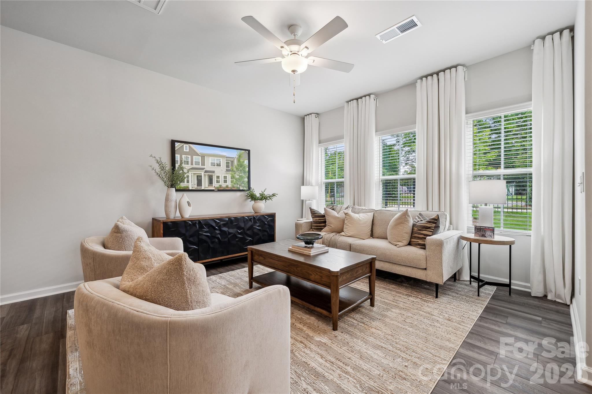 Photo 10 of 6558 Harlech Street, Charlotte, NC