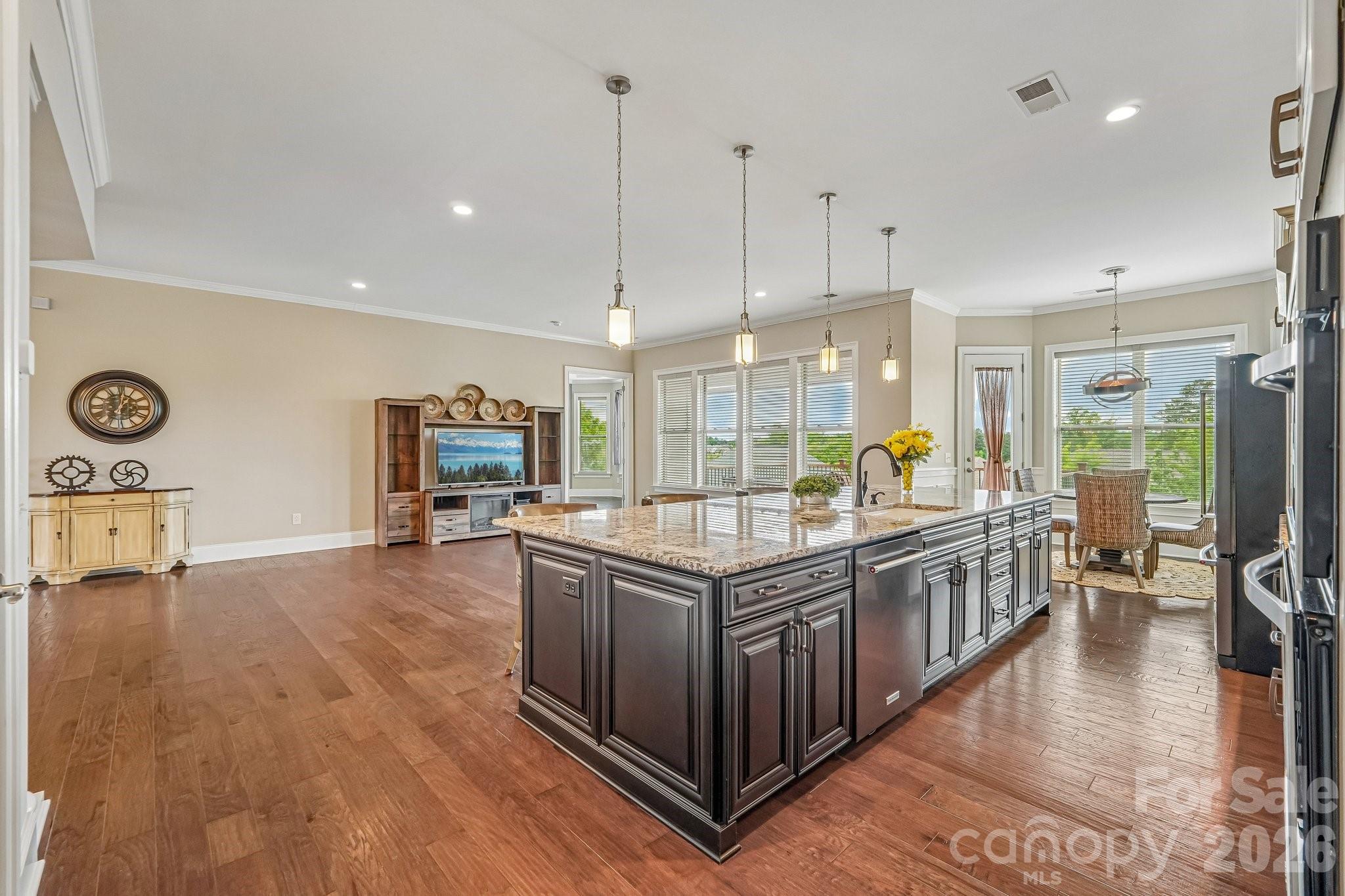 Photo 12 of 14503 Crest Court, Charlotte, NC