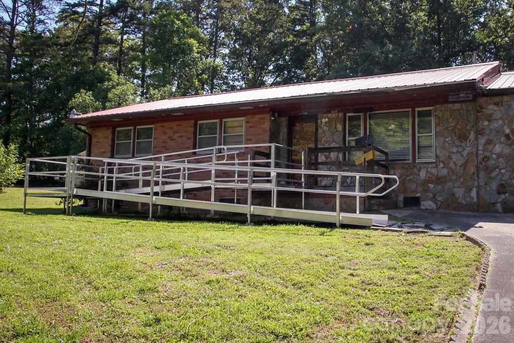 905 S 10th Street, Bessemer City, NC - photo 9 of 40