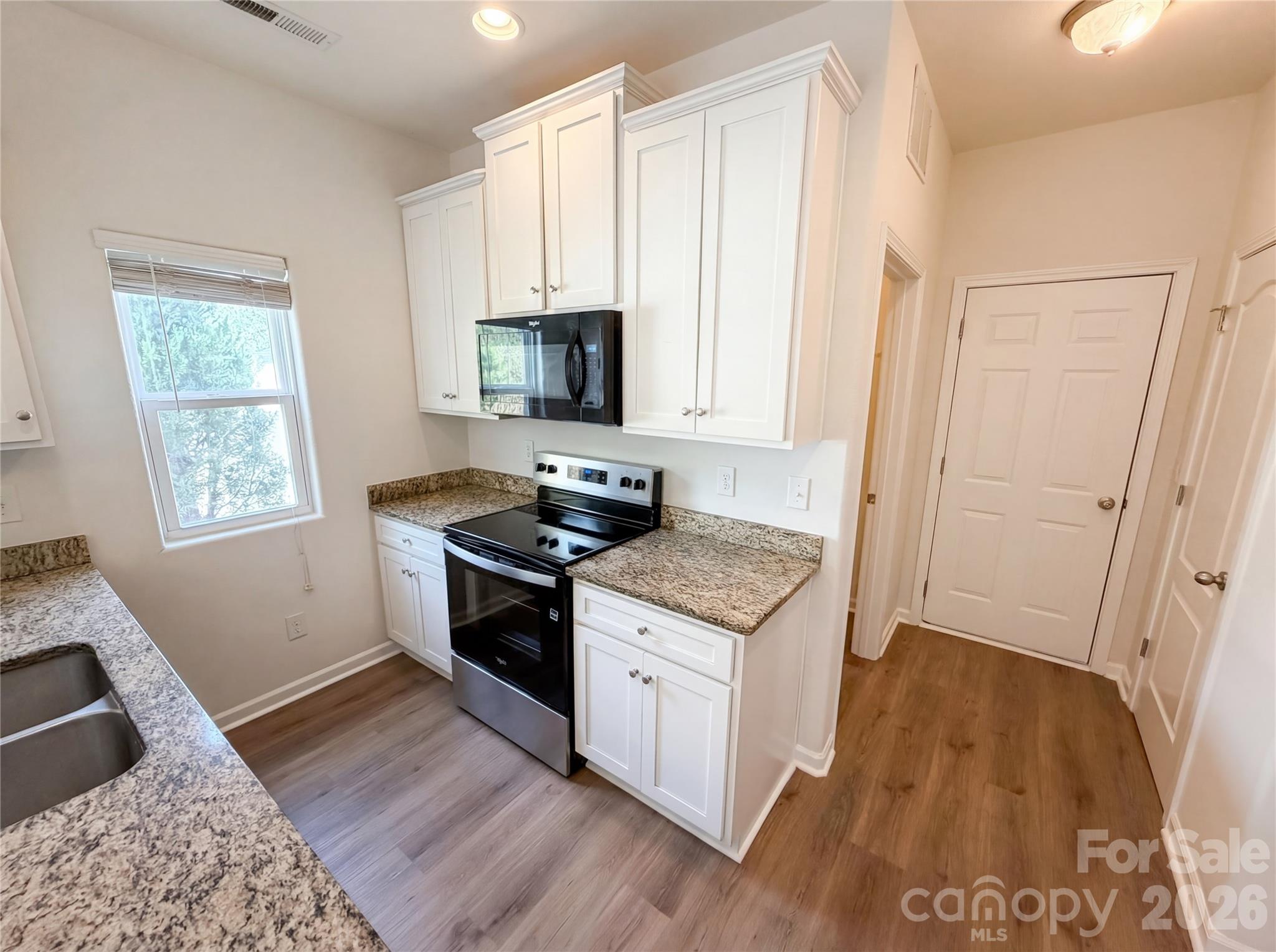 Photo 12 of 8321 Candlenut Lane, Charlotte, NC