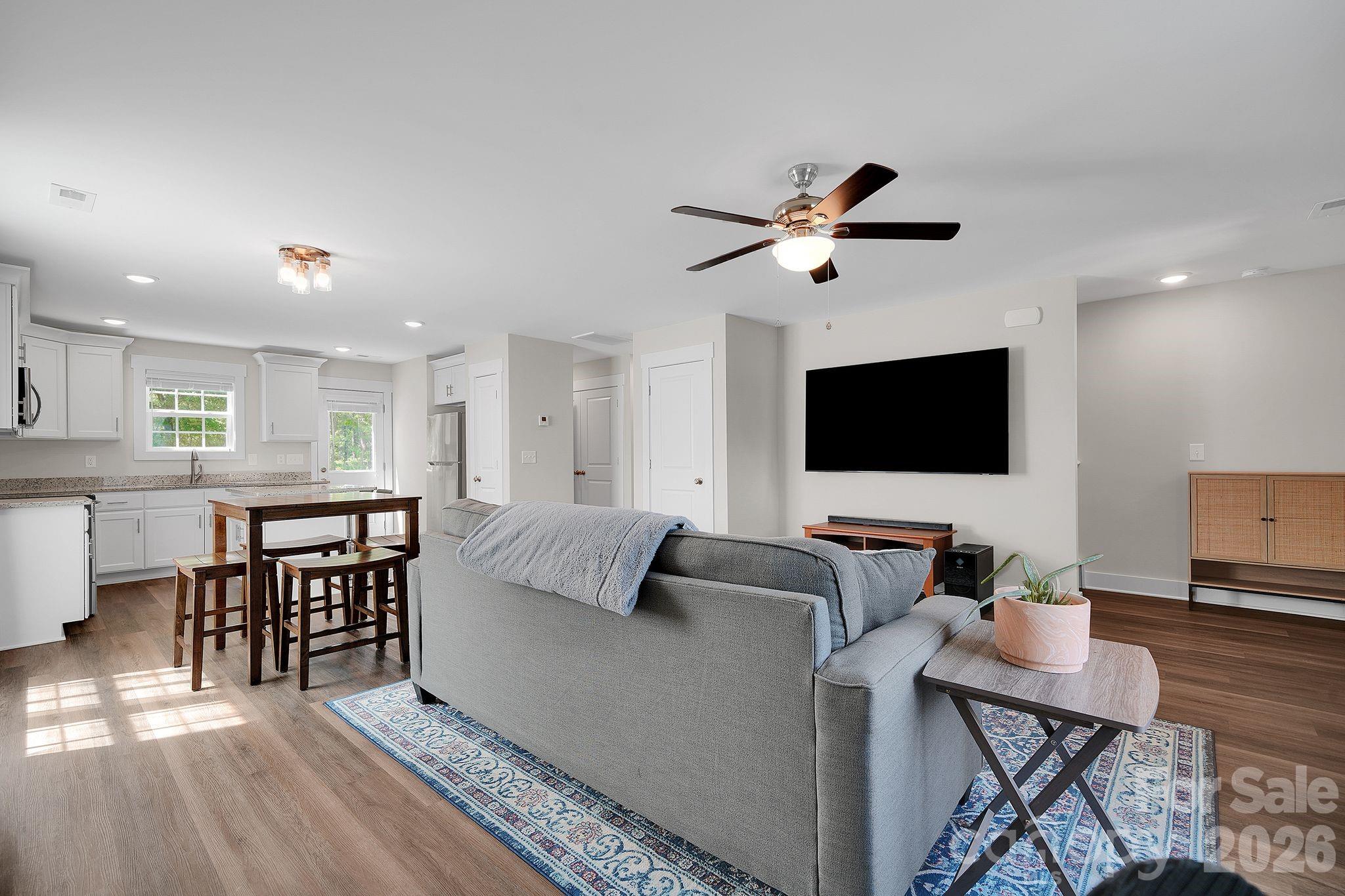 Photo 3 of 2877 Vale Avenue, Kannapolis, NC