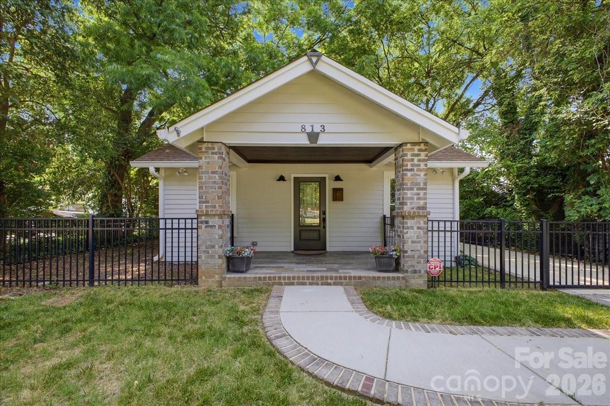 813 Walnut Avenue, Charlotte, NC - photo 1 of 44