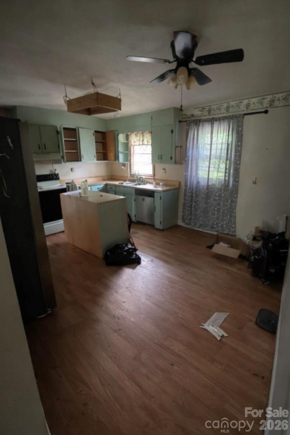 Photo 3 of 9839 W Pine Street, Lowgap, NC