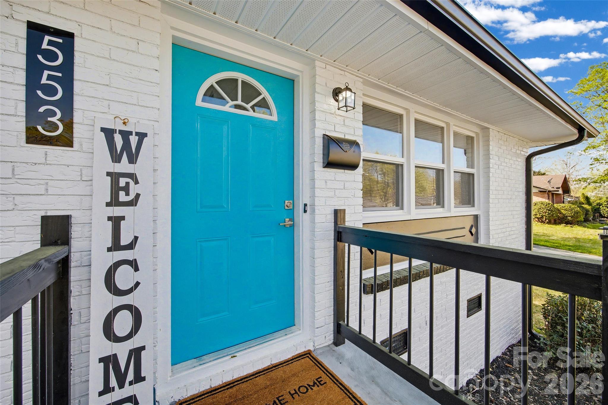 553 Derrydowne Drive, Charlotte, NC - photo 4 of 20