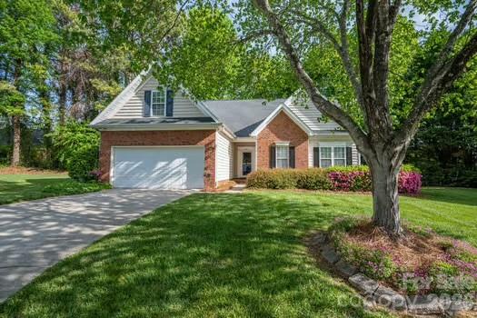 Photo 3 of 1614 Iverness Court, Gastonia, NC