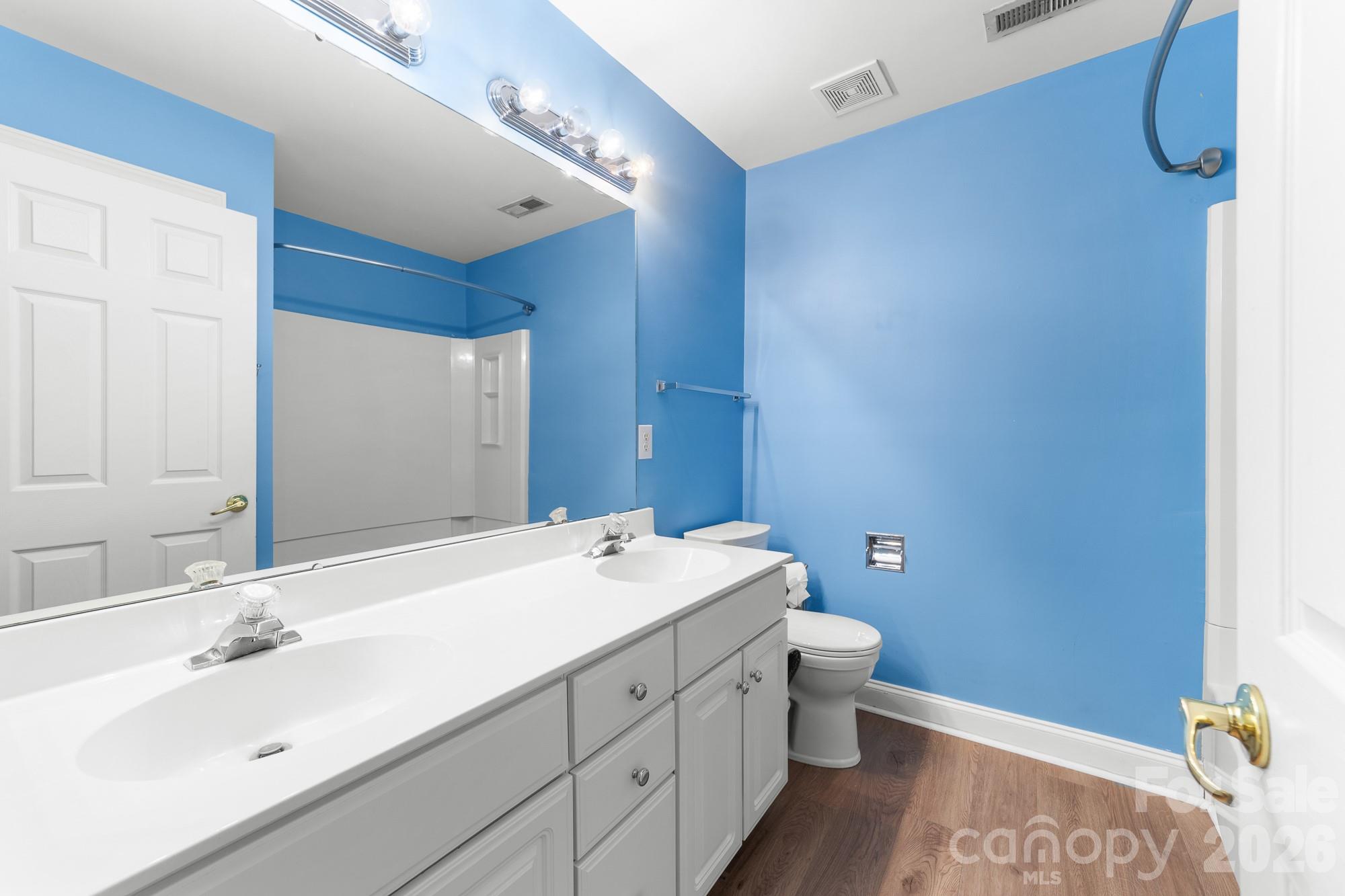 8812 Kingston Forest Drive, Charlotte, NC - photo 25 of 37