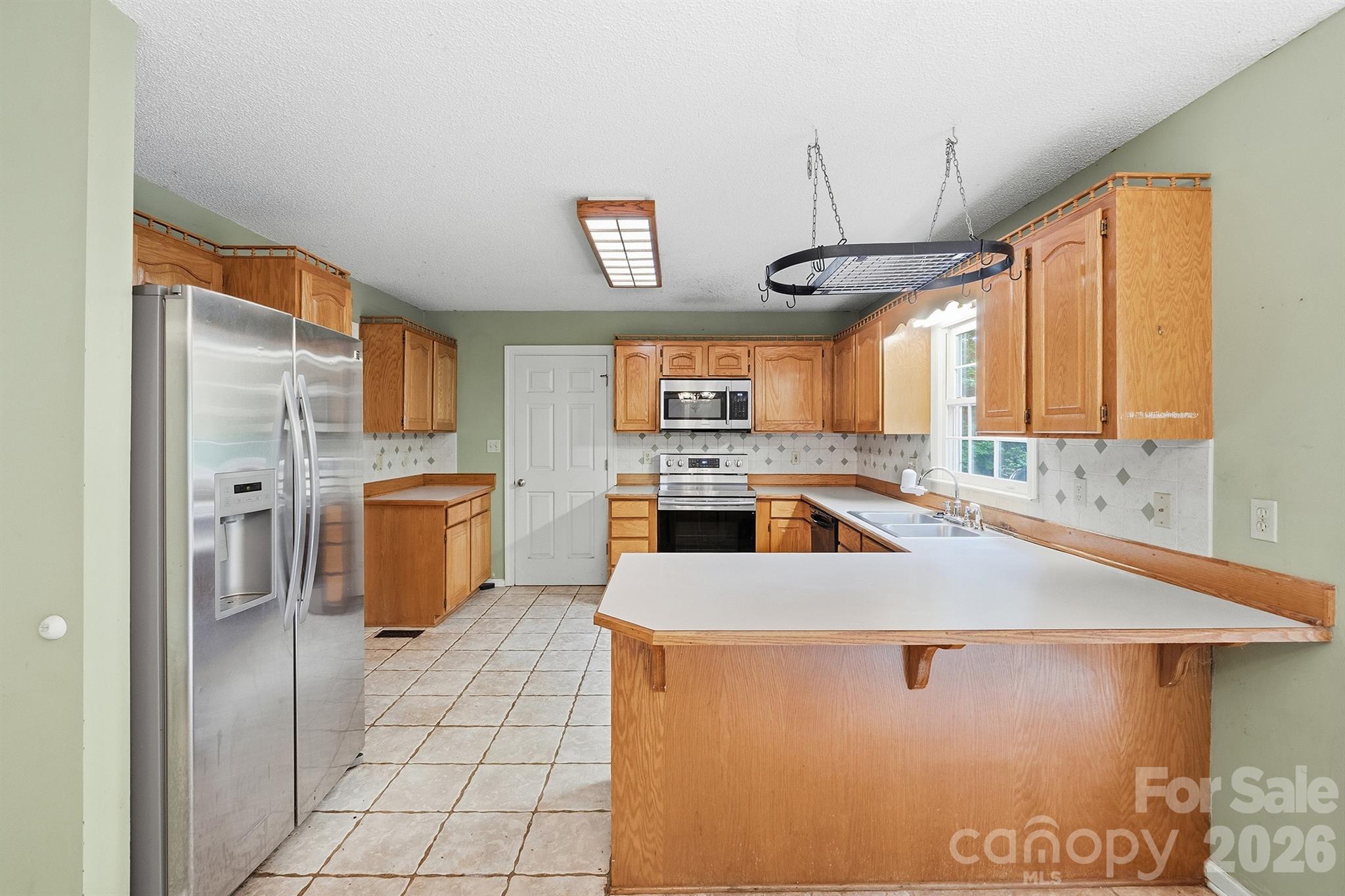 1227 Shirebourn None, Hickory, NC - photo 18 of 48