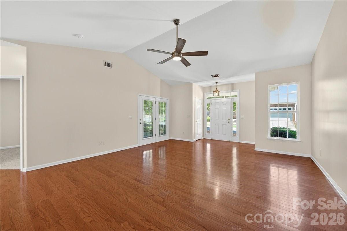 6804 Cinnamon Circle, Mint Hill, NC - photo 7 of 49