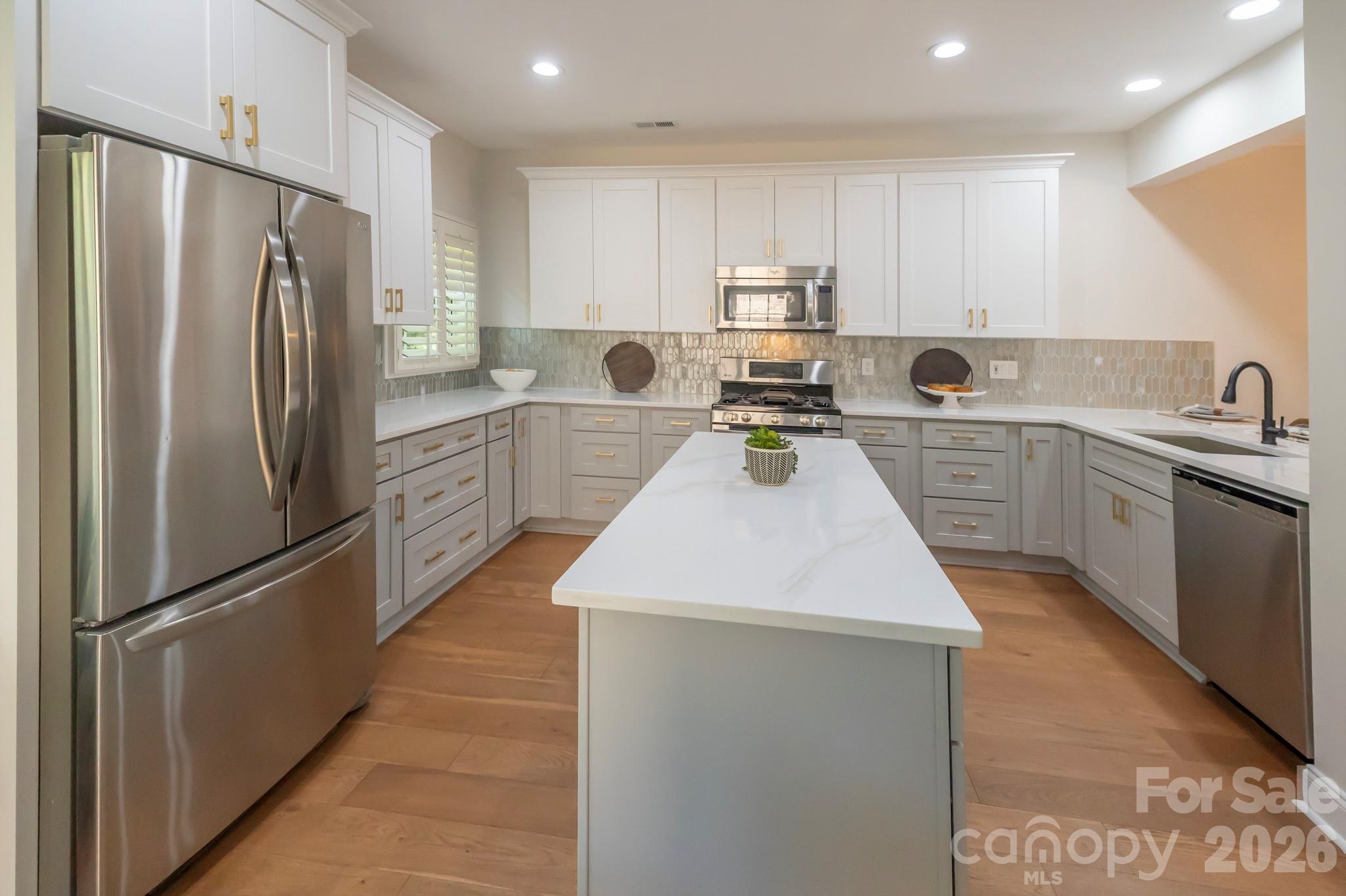 Photo 8 of 9323 Bonnie Briar Circle, Charlotte, NC